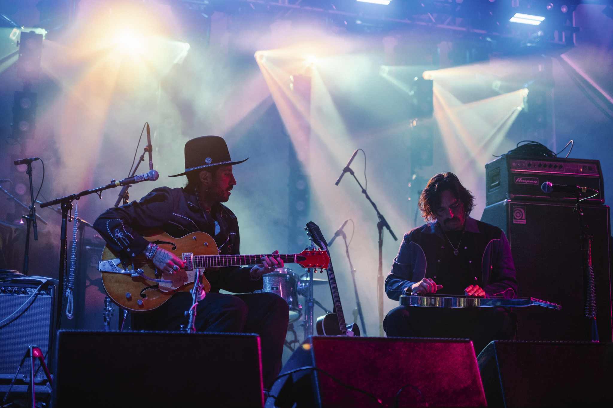 Hermanos Gutierrez @ Stubb's | Concert Reviews | KVRX 91.7 FM